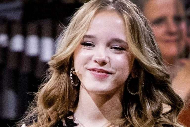 Emma Kok The Voice : Le Parcours Inspirant d'une Jeune Prodige ...